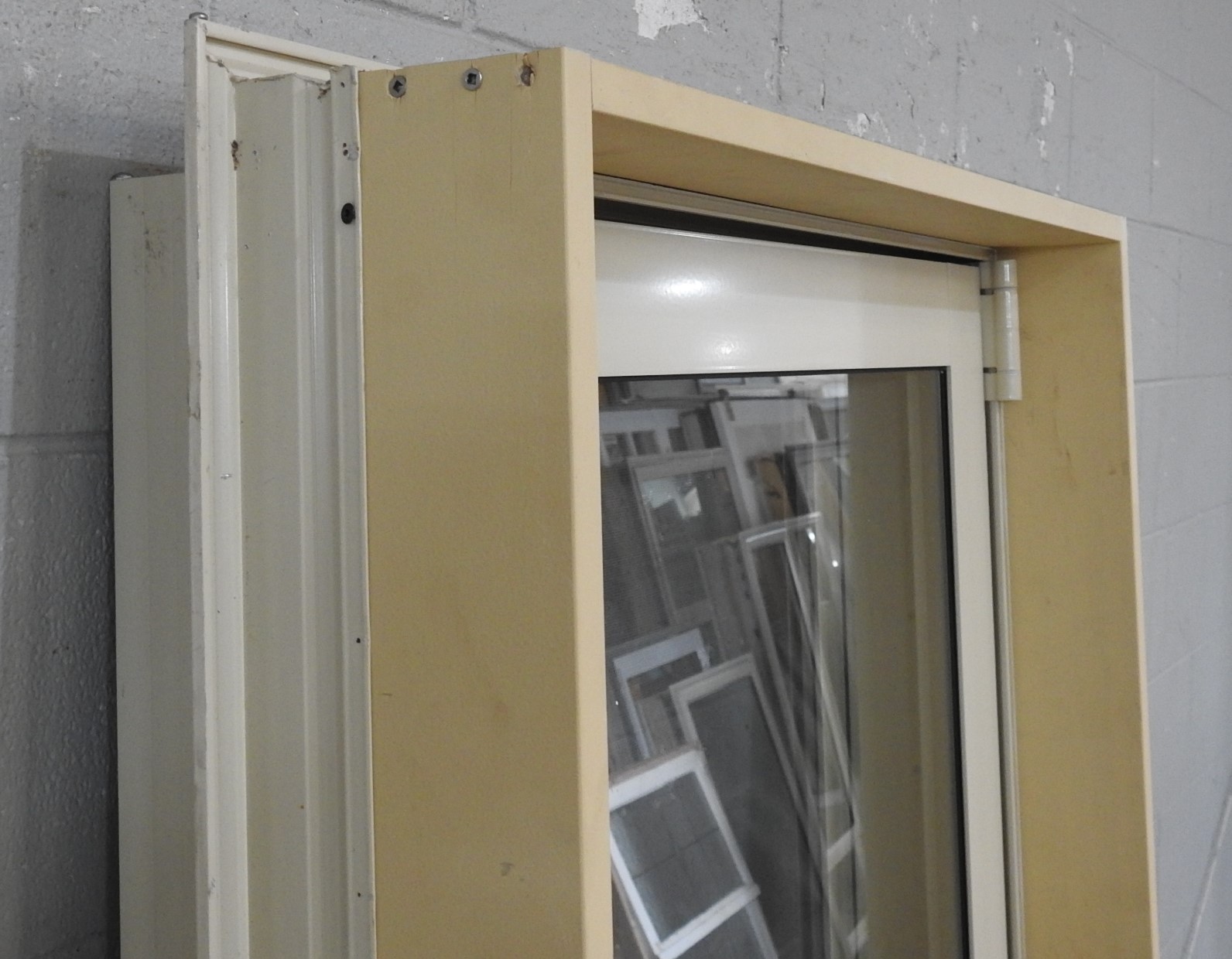 Off White Aluminium Door With Bugscreen & Softclose H1951mm x W802mm ...